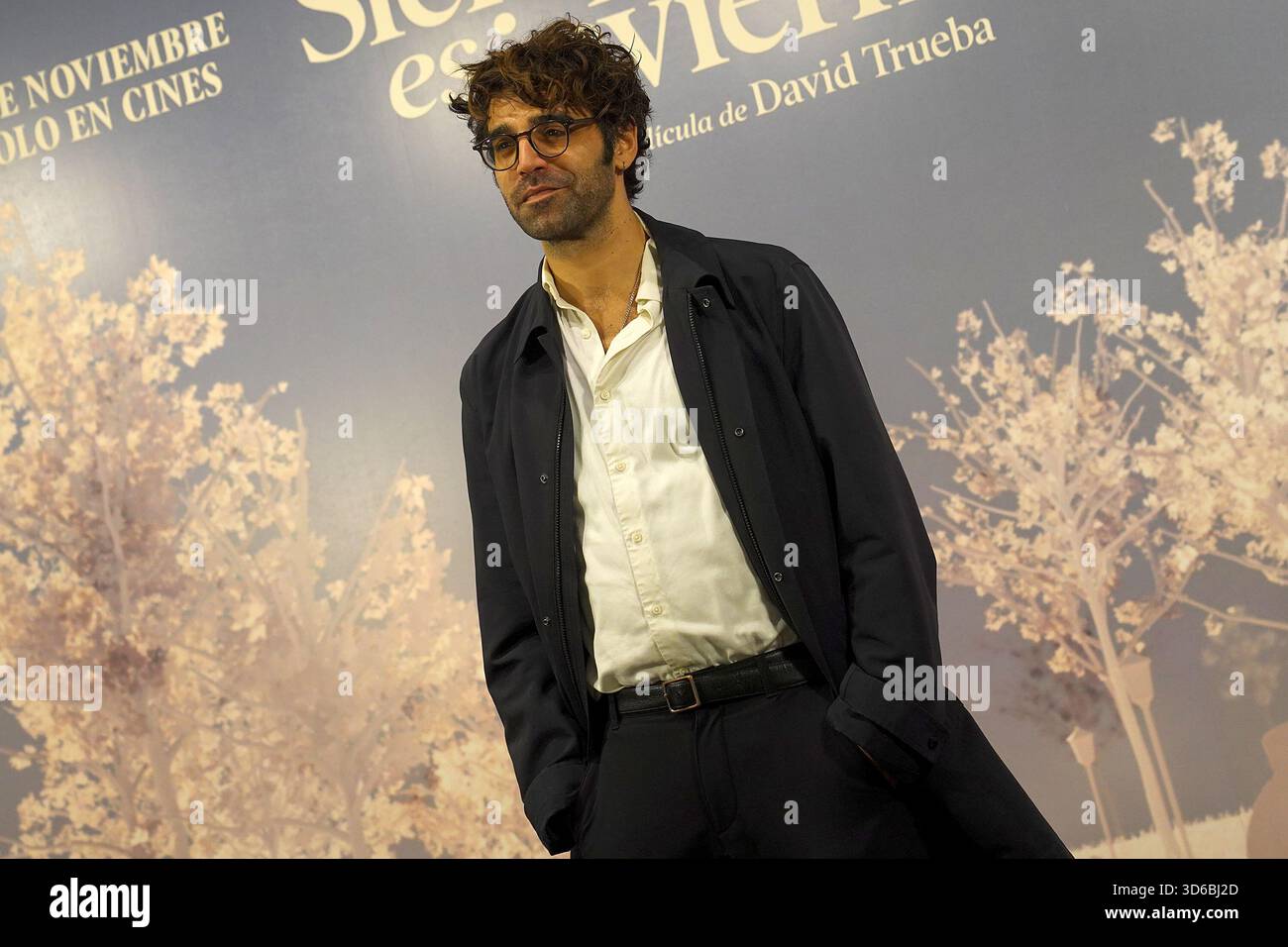 Actor David Verdaguer poses at the photocall of the film 'Siempre es ...