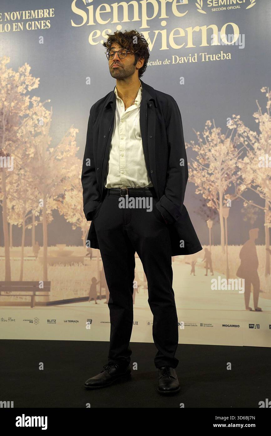 Actor David Verdaguer poses at the photocall of the film 'Siempre es ...