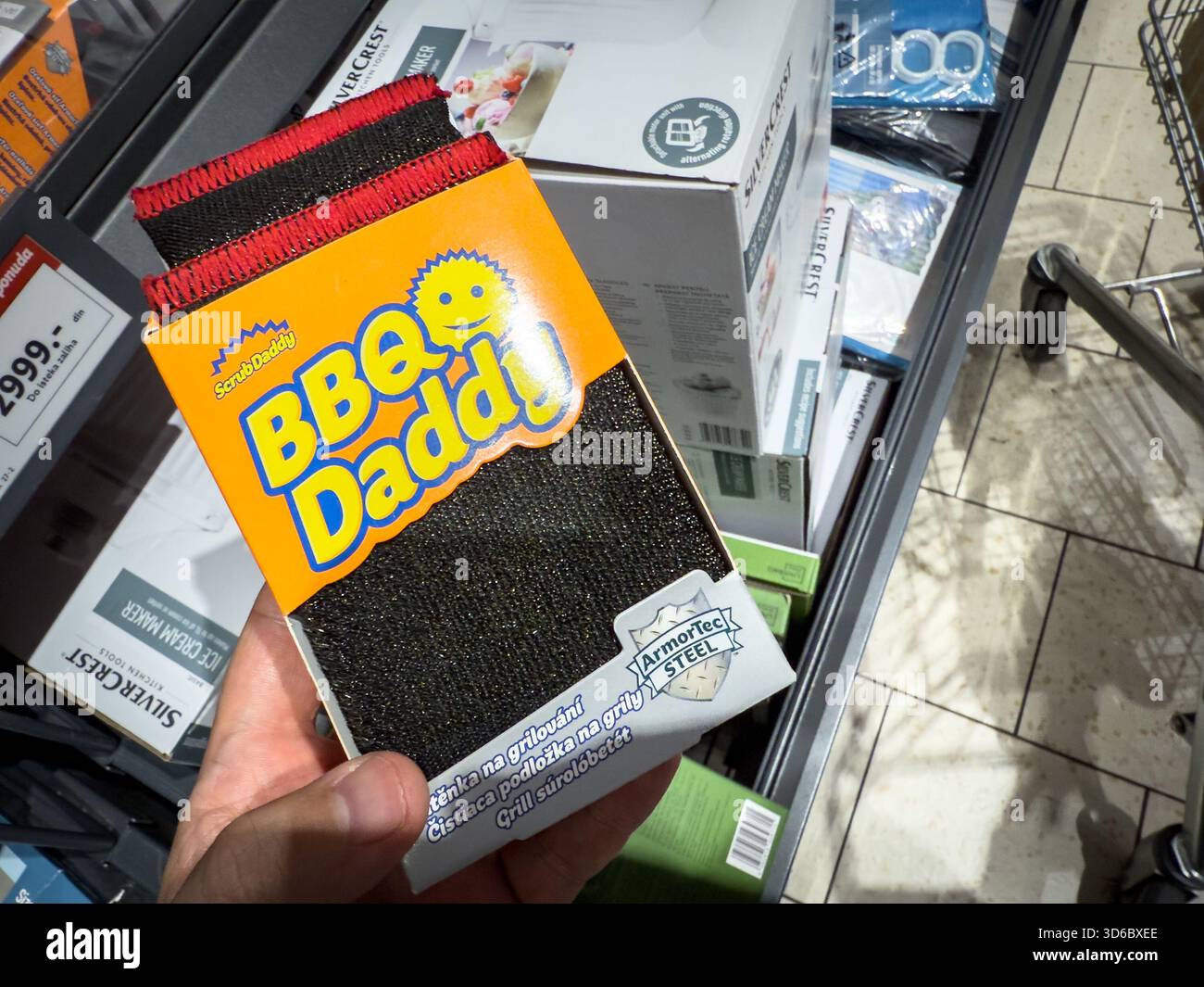 Scrub daddy logo hi-res stock photography and images - Alamy