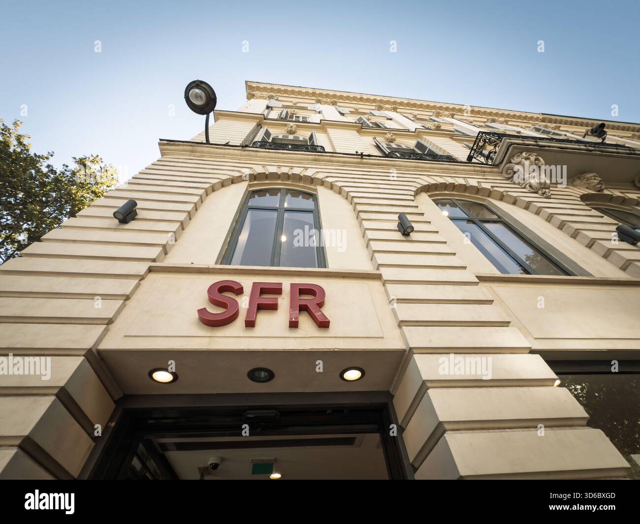 MARSEILLE, FRANCE - SEPTEMBER 29, 2025: SFR boutique in Marseille shows ...