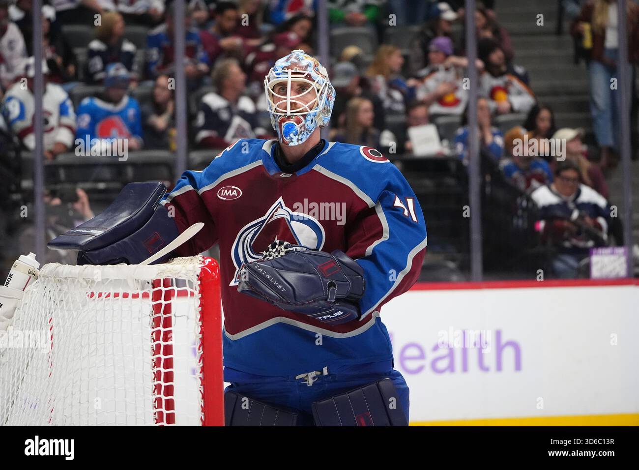 Colorado Avalanche goaltender Scott Wedgewood (41) in the second period ...