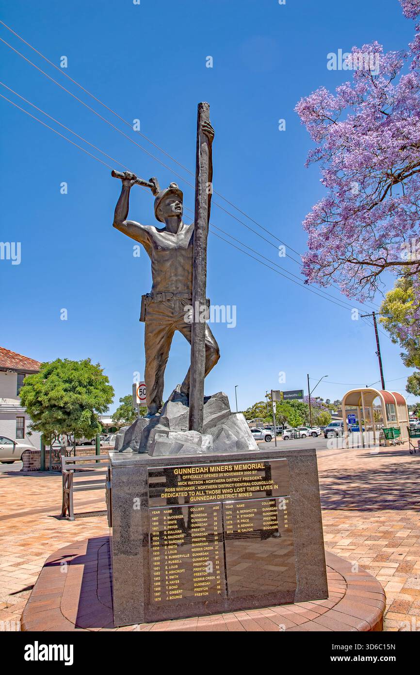 Miners Memorial sculpture by Carl Merten in Brock's Court Gunnedah NSW ...