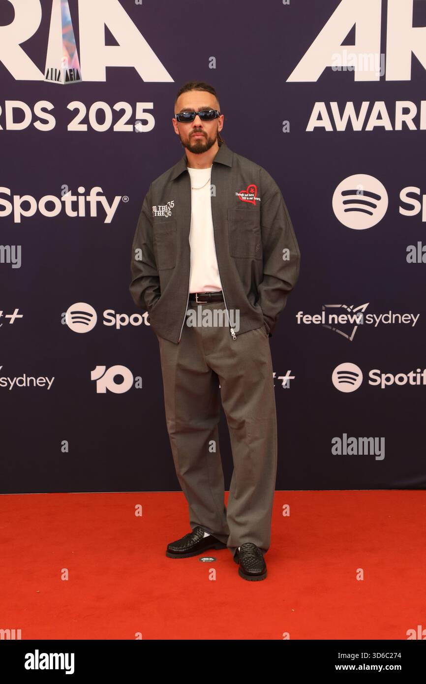 Sydney, Australia. 19th November 2025. Kobie Dee arrives on the red ...