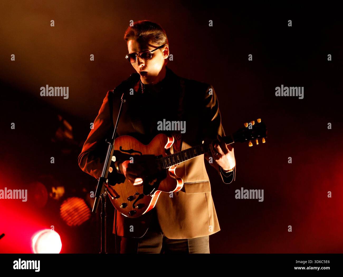 Nashville, United States. 19th Nov, 2025. Brandon Coleman of The Red ...
