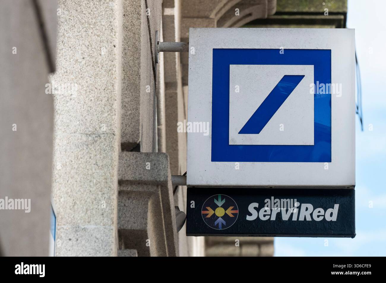 German investment bank and financial services company, Deutsche Bank ...