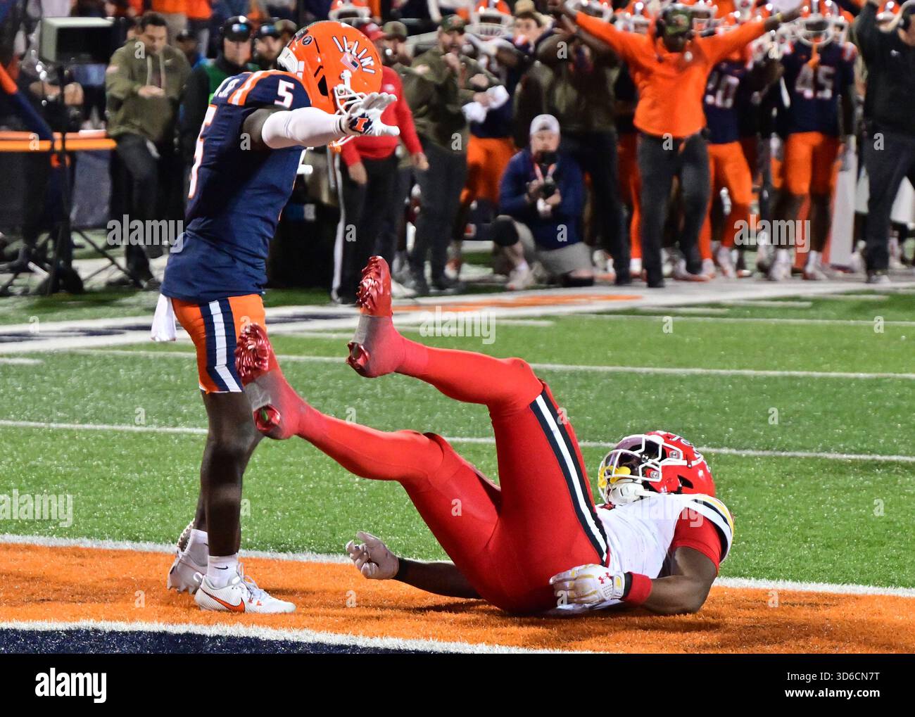 CHAMPAIGN, ILL - NOVEMBER 15: Illinois left cornerback Torrie Cox Jr (5 ...