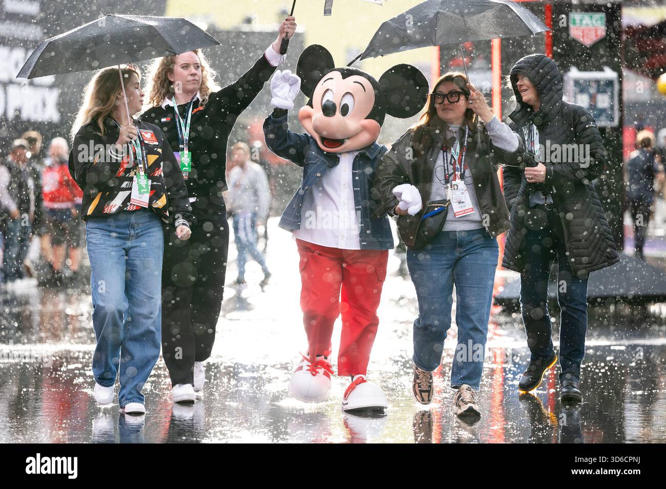 Mickey Mouse during the 2025 Formula 1 Las Vegas Grand Prix, 22th round ...