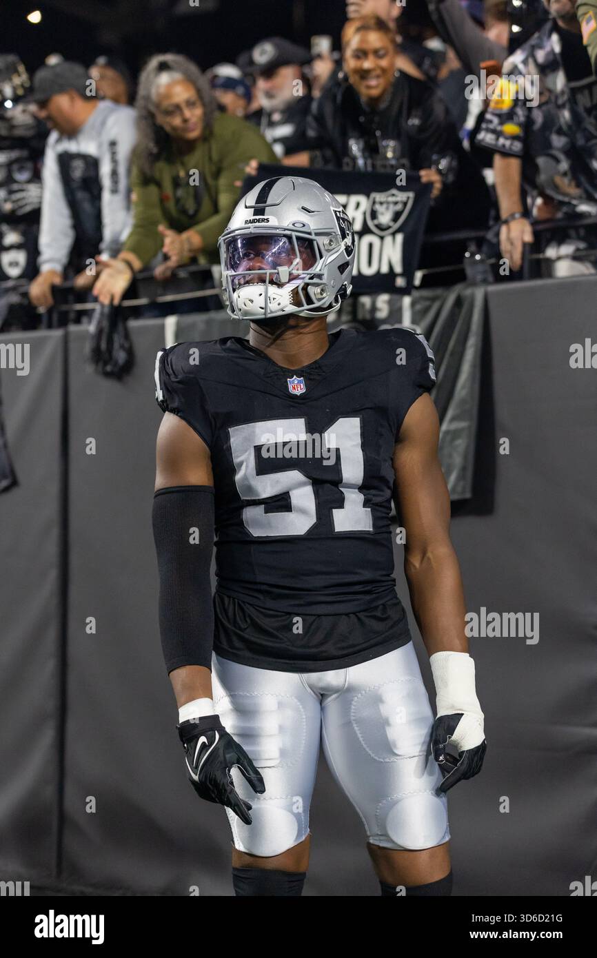 Las Vegas Raiders linebacker Malcolm Koonce (51) enters the field ...