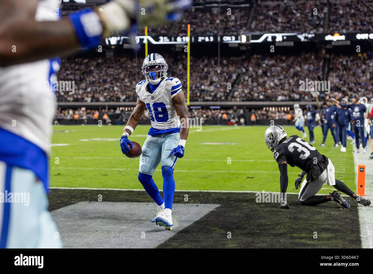 Dallas Cowboys wide receiver Ryan Flournoy (19) catches a pass and ...