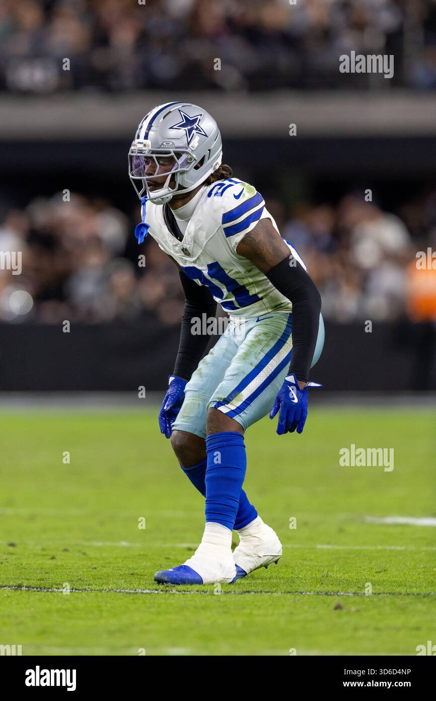 Dallas Cowboys cornerback Caelen Carson (21) lines up against the Las ...