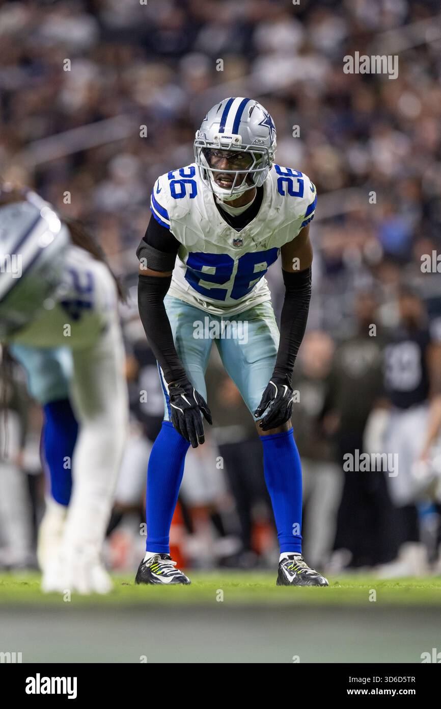 Dallas Cowboys cornerback DaRon Bland (26) lines up against the Las ...
