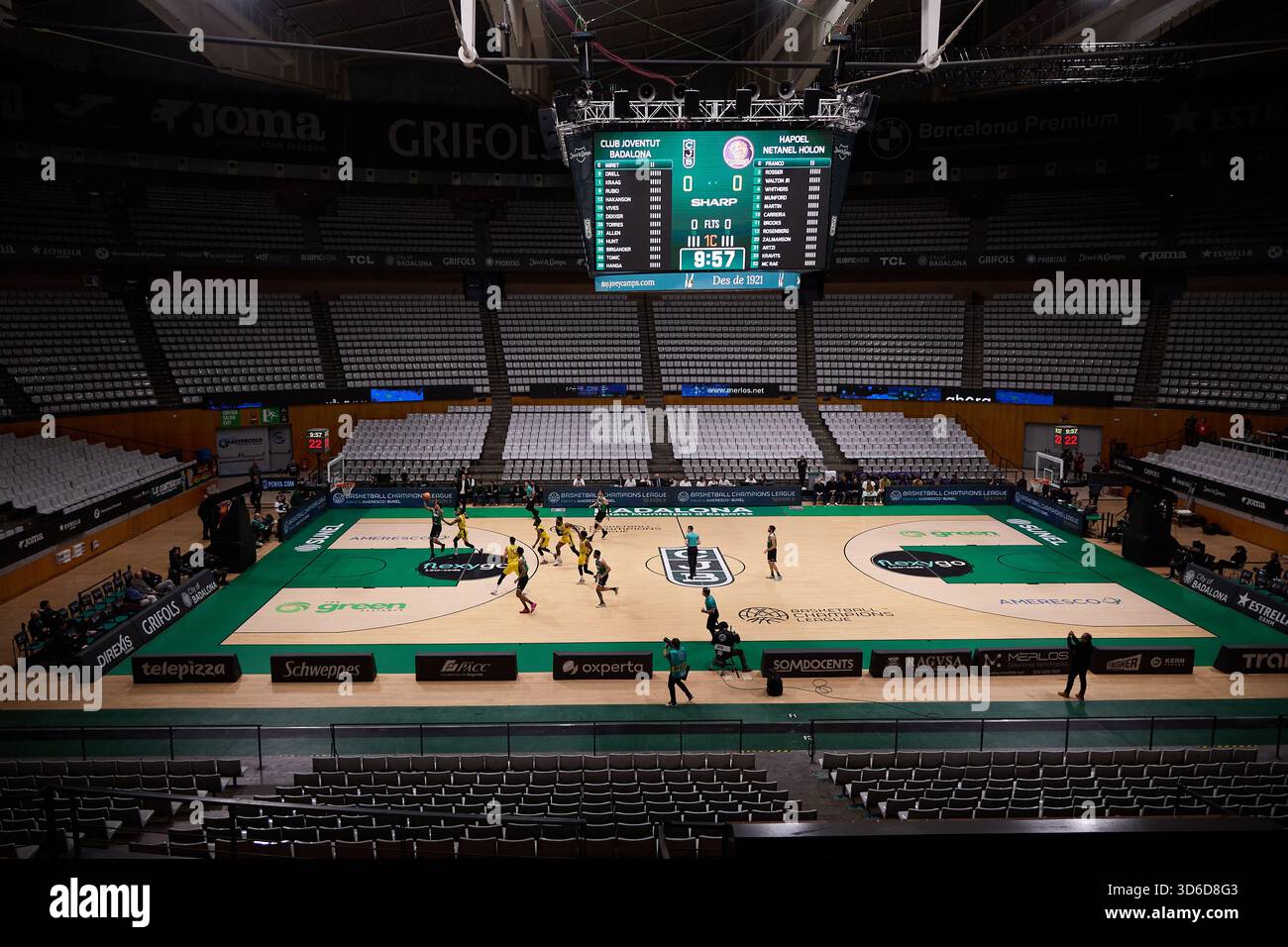 Reasons for the season hi-res stock photography and images - Alamy