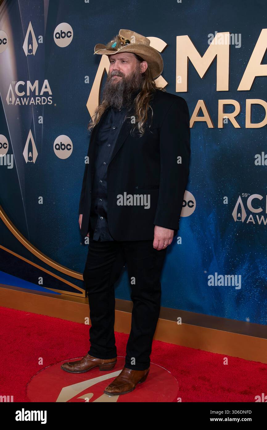 Chris Stapleton walks the red carpet before the “The 59th Annual CMA ...