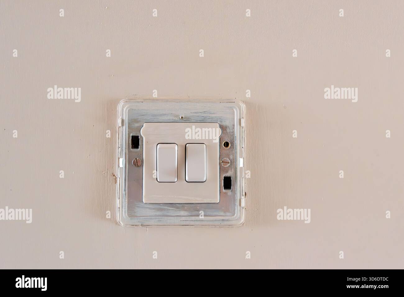 Minimalist on off switch hi-res stock photography and images - Alamy