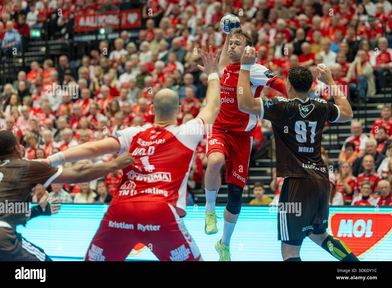 Aalborg, Denmark. 19th, November 2025. Thomas Arnoldsen (7) of Aalborg ...