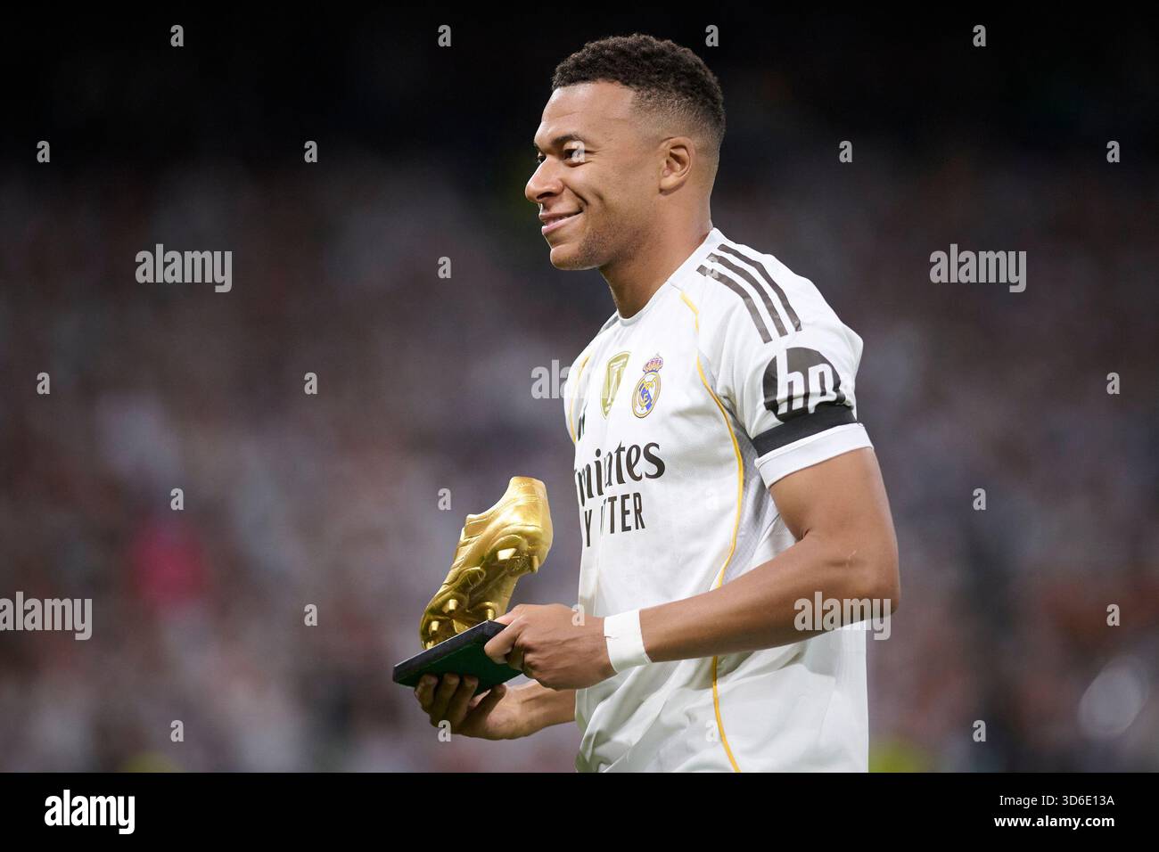 Real Madrid CF’s Kylian Mbappe collects the golden boot as top scorer ...