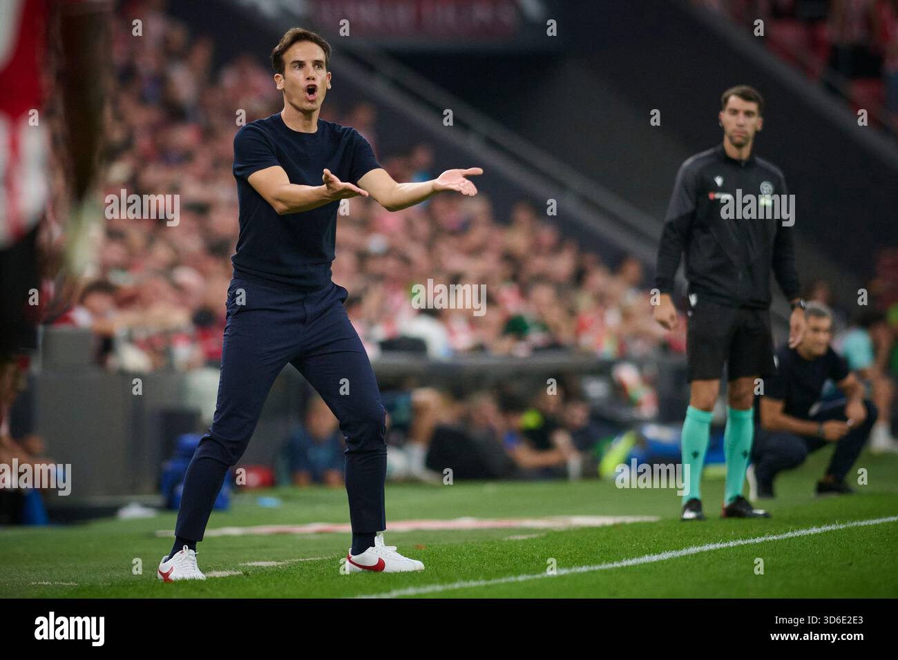 Rayo Vallecano's coach Inigo Perez dejected during La Liga match ...