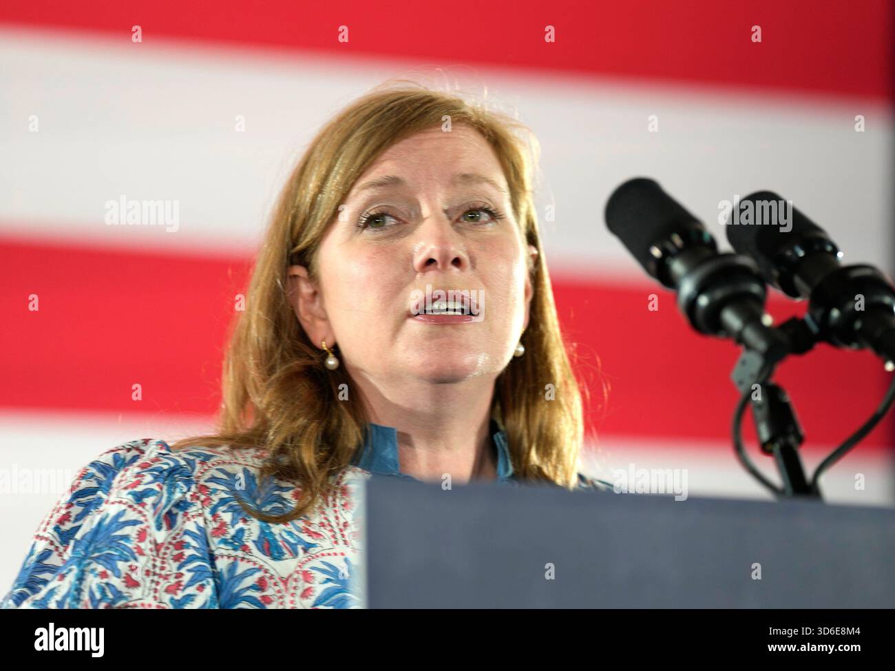 Texas Congresswoman Lizzie Fletcher speaks to the crowd before ...