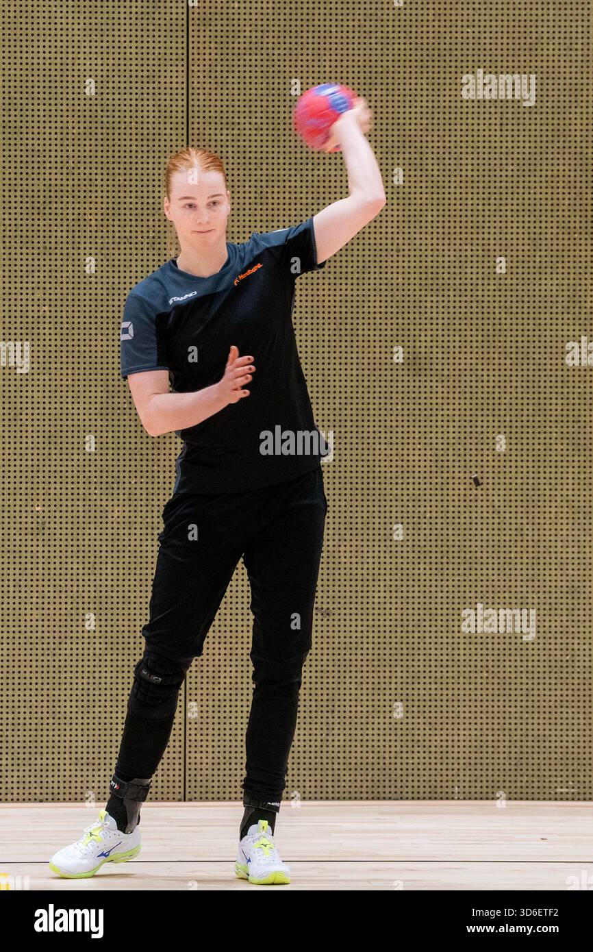ARNHEM, NETHERLANDS - NOVEMBER 20: Dione Housheer of the Netherlands ...