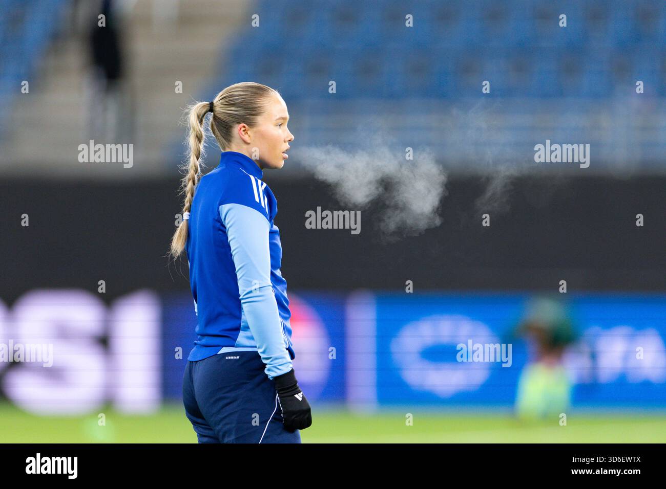Arna Eiriksdottir (28 Valerenga) are seen during warm-up before the ...
