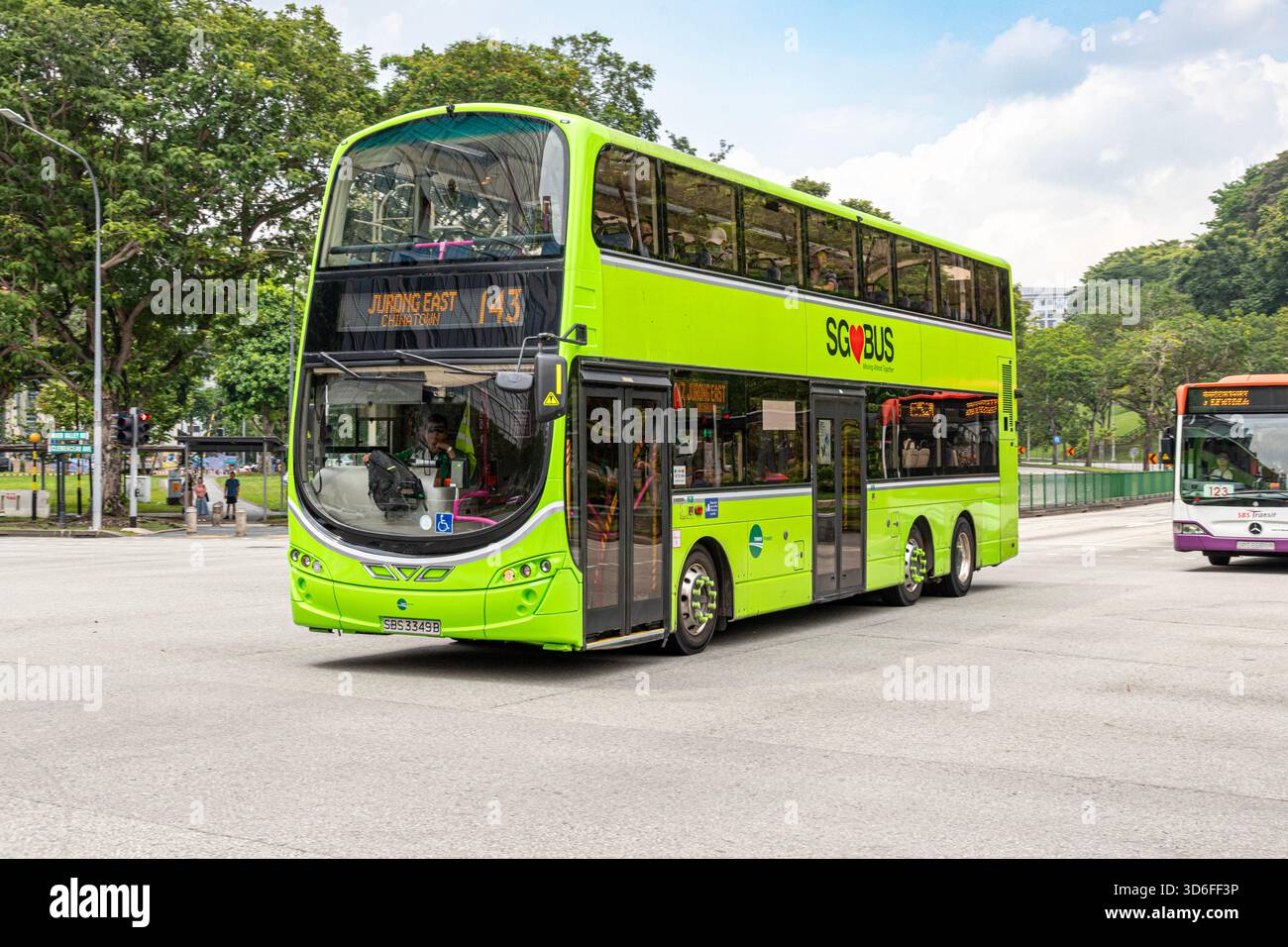 SG Bus 143 on River Valley Road in the Museumm district of Singapore ...
