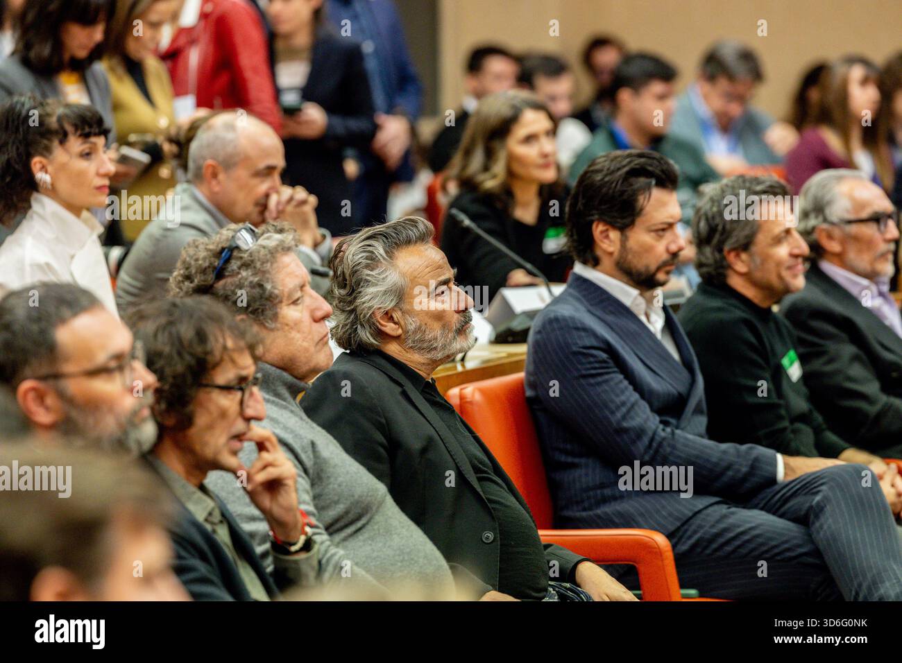 Actors Pedro Casablanc (3l), Álvato Morte (2r), Eduard Fernández (c ...