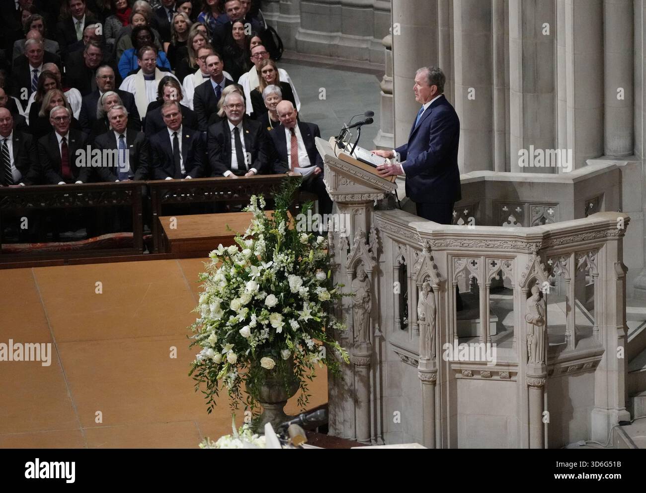Former President George W. Bush speaks during the funeral service for ...