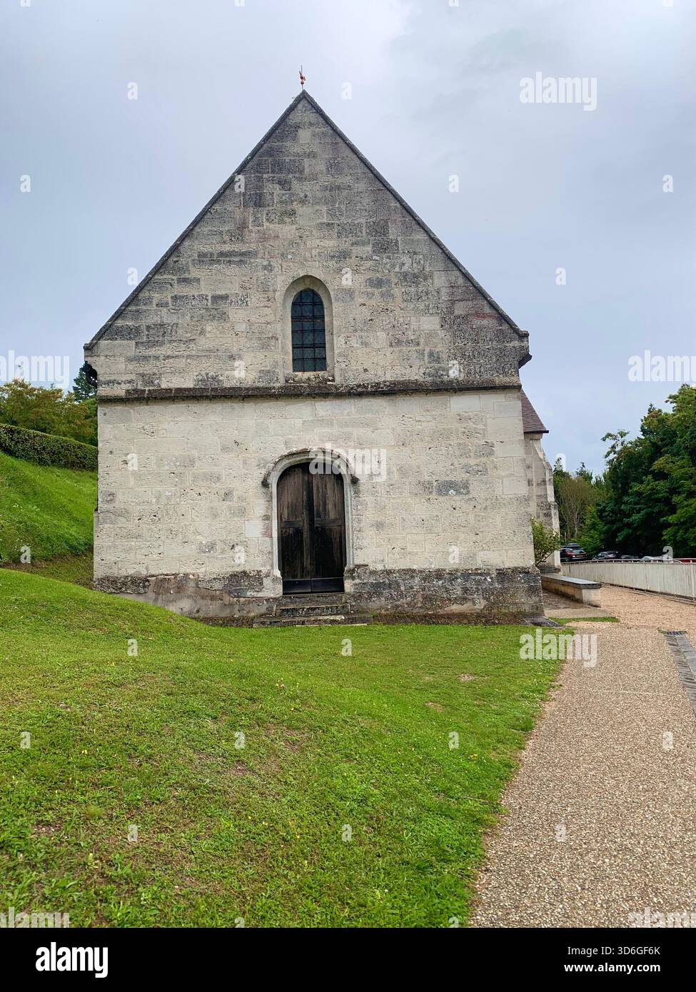 Eglise Saite Radegonde Giverny France Monet soldiers died raf British ...