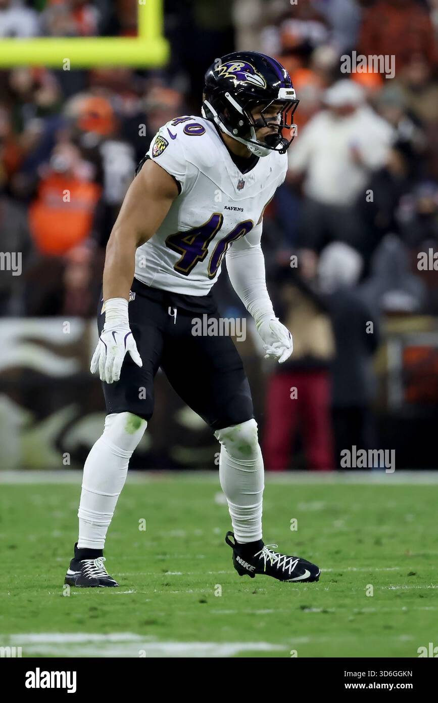 Baltimore Ravens linebacker Teddye Buchanan (40) lines up for a play ...