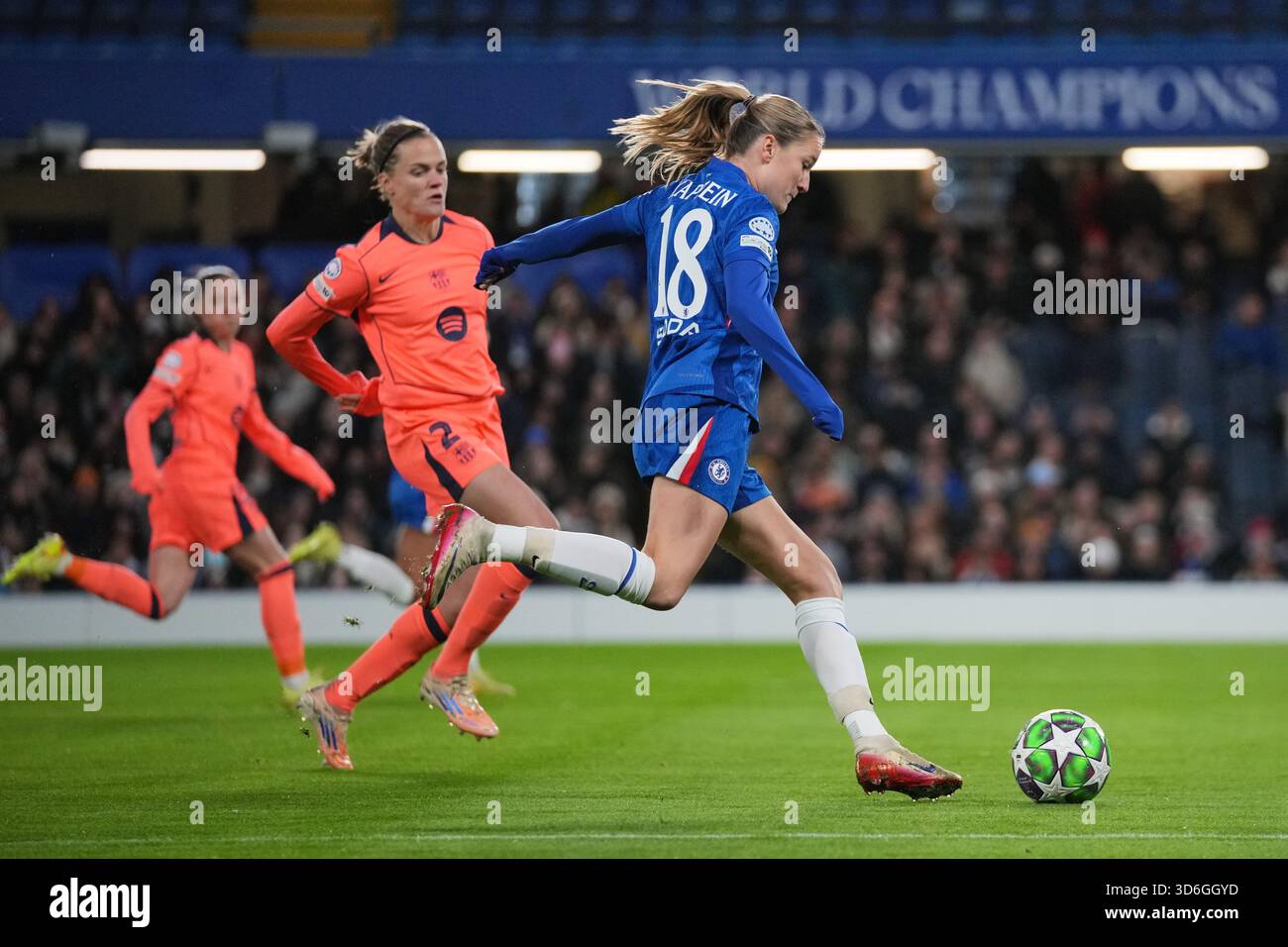 Chelsea's Wieke Kaptein runs with the ball next to Barcelona's Irene ...