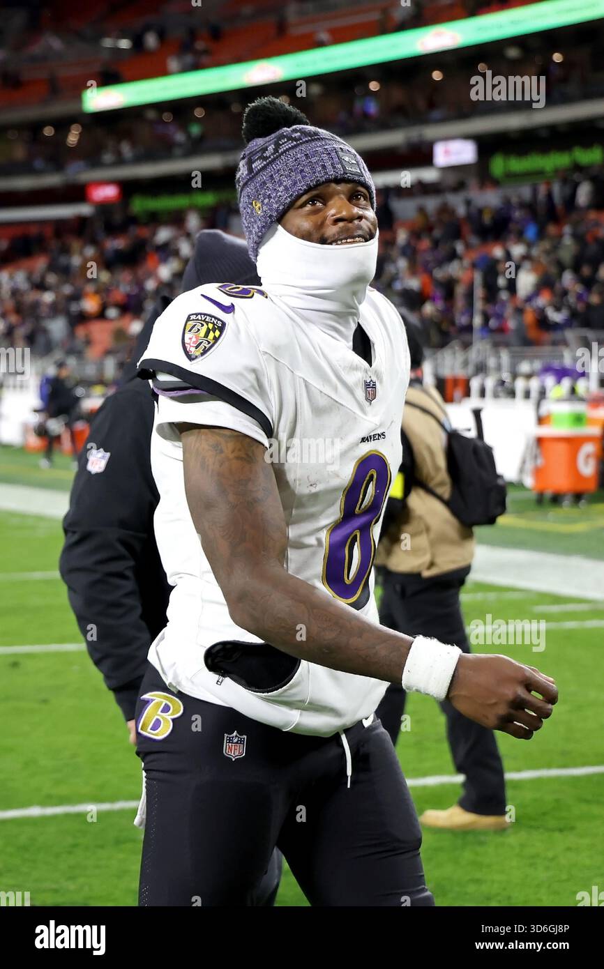 Baltimore Ravens quarterback Lamar Jackson (8) walks off of the field ...