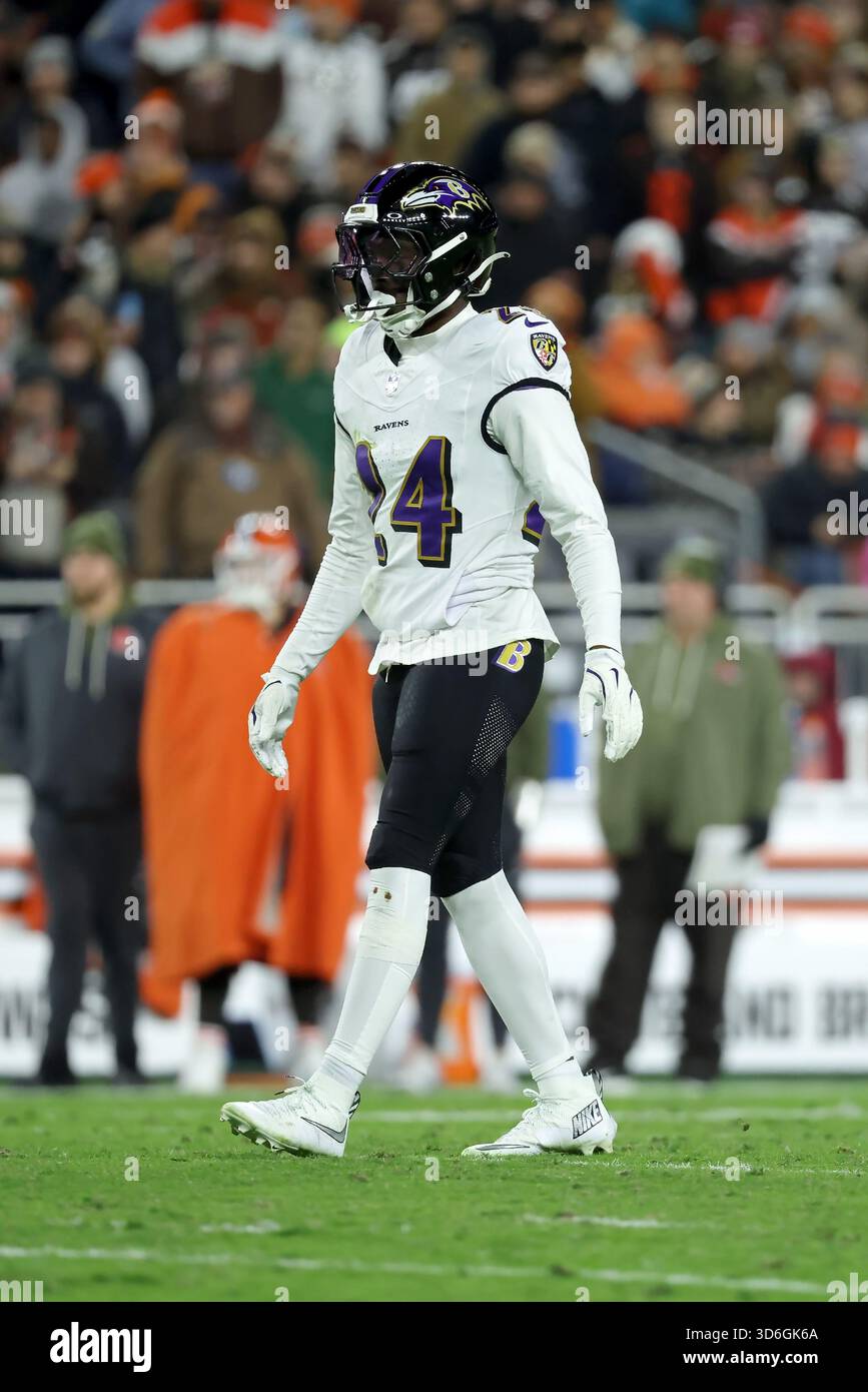 Baltimore Ravens safety Malaki Starks (24) lines up for a play during ...