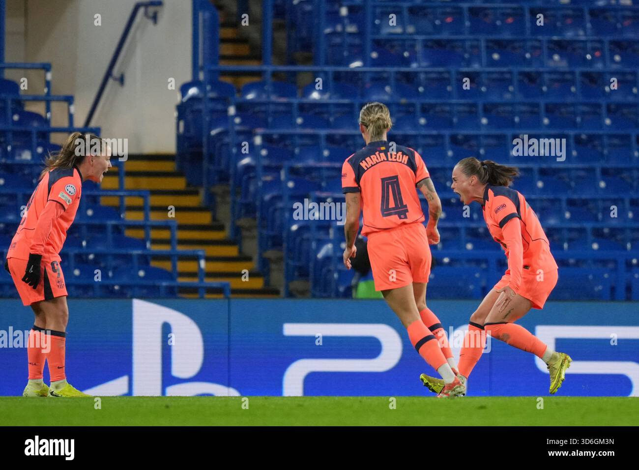 Barcelona's Ewa Pajor, right, celebrates with Claudia Pina after ...