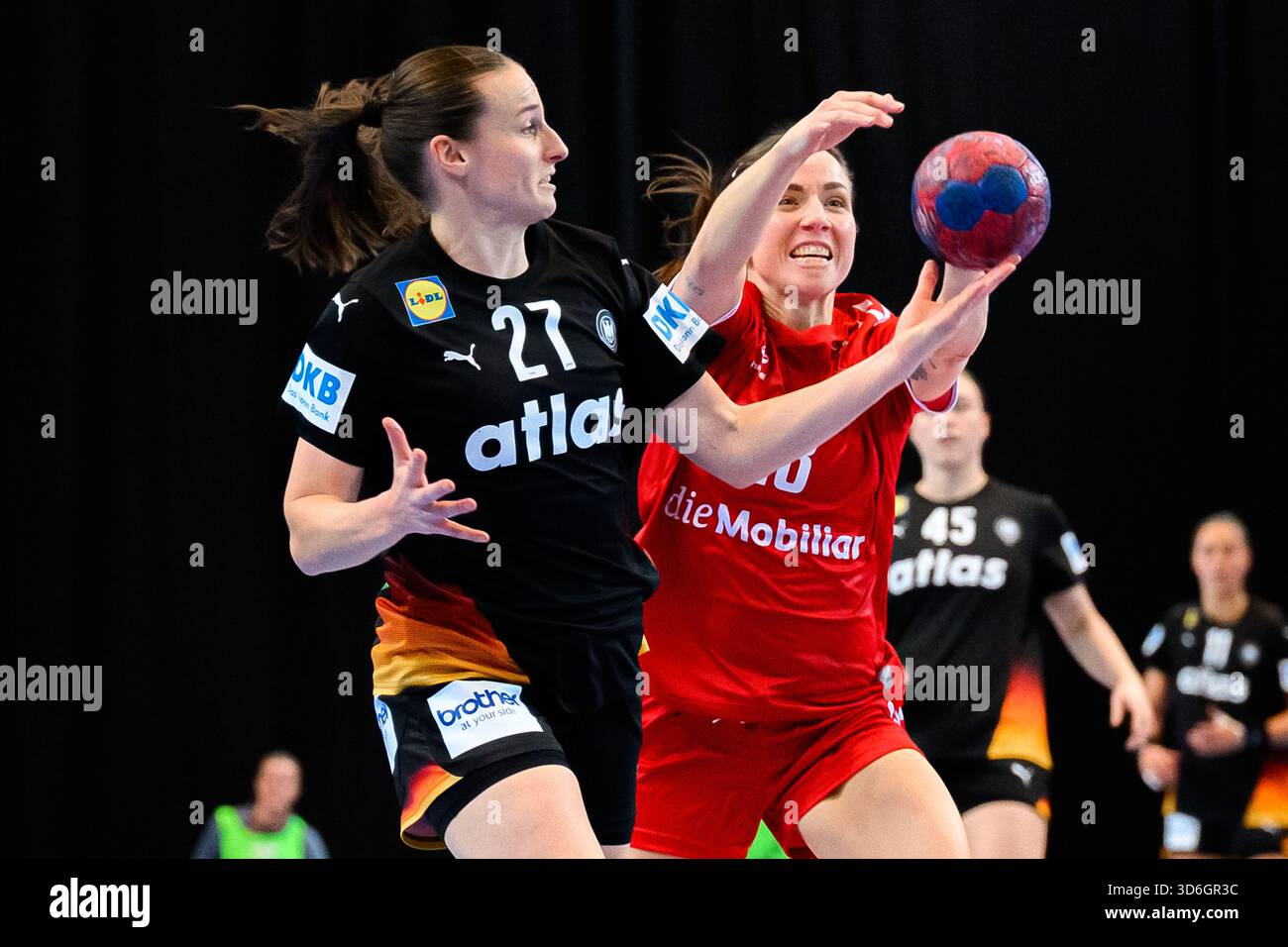 20 November 2025, Switzerland, St. Gallen: Handball, women ...