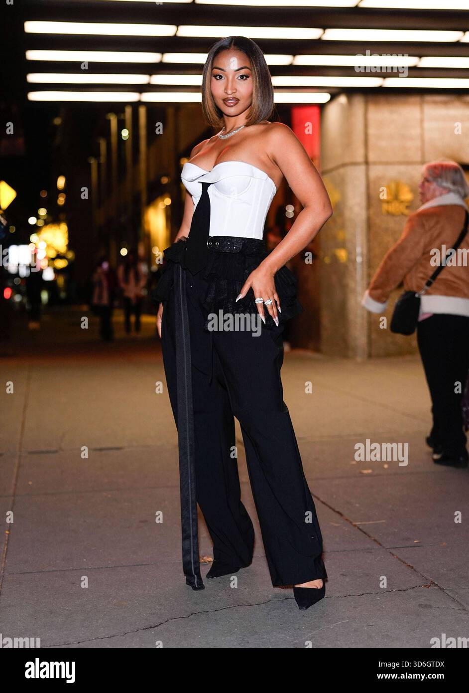 Photo by: zz/XNY/STAR MAX/IPx 2025 11/19/25 Shenseea is seen outside ...