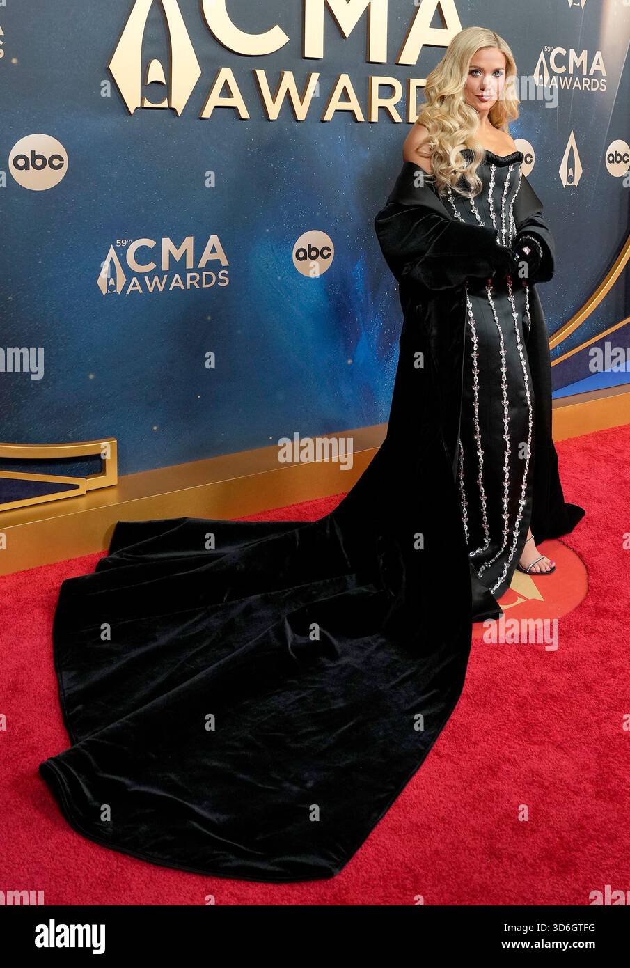 19 November 2025 - Nashville, Tennessee - Megan Moroney. 59th CMA ...