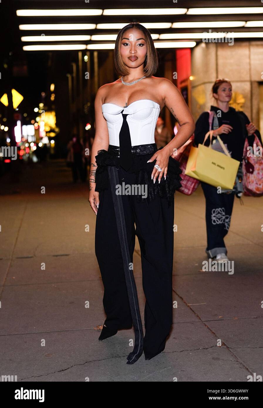 Photo by: zz/XNY/STAR MAX/IPx 2025 11/19/25 Shenseea is seen outside ...