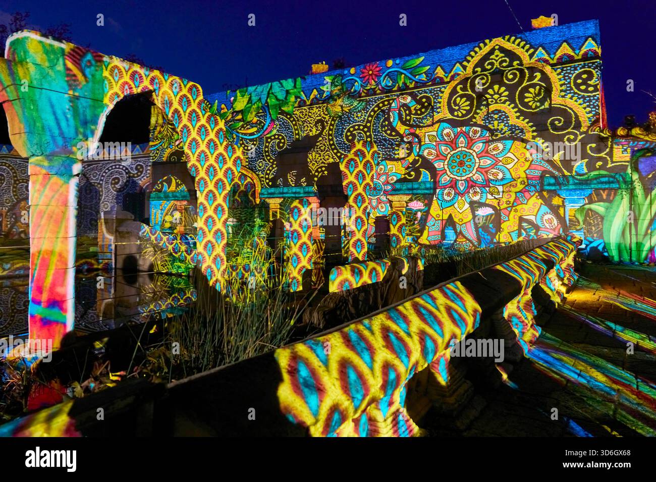 Eröffnung des Christmas Garden 2025 im Erlebnis-Zoo Hannover. Hannover ...