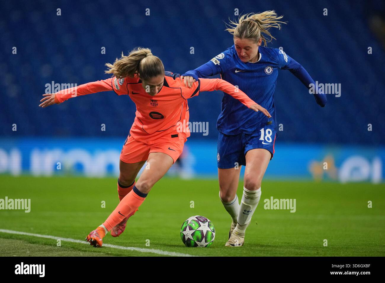 Chelsea's Wieke Kaptein vies for the ball with Barcelona's Laia ...