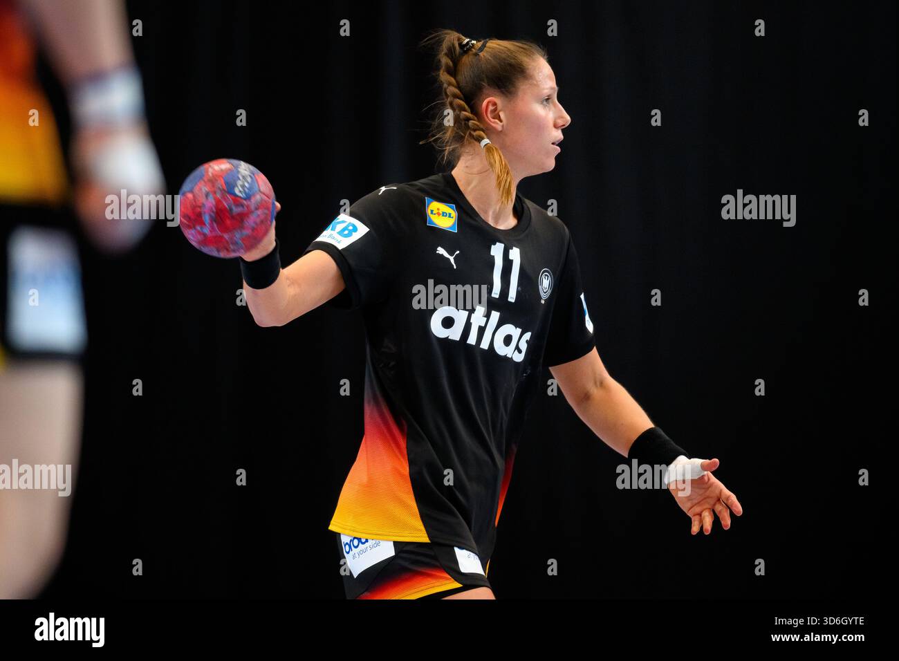 20 November 2025, Switzerland, St. Gallen: Handball, women ...