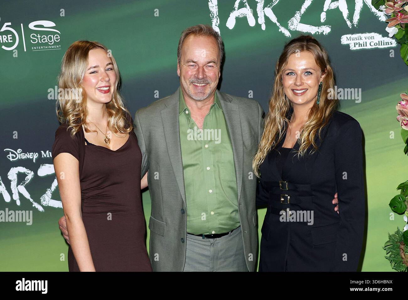 Till Demtroeder and his daughters Lina and Natalie attend the premiere ...