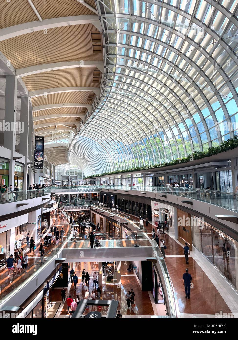 Multi level storefronts hi-res stock photography and images - Alamy