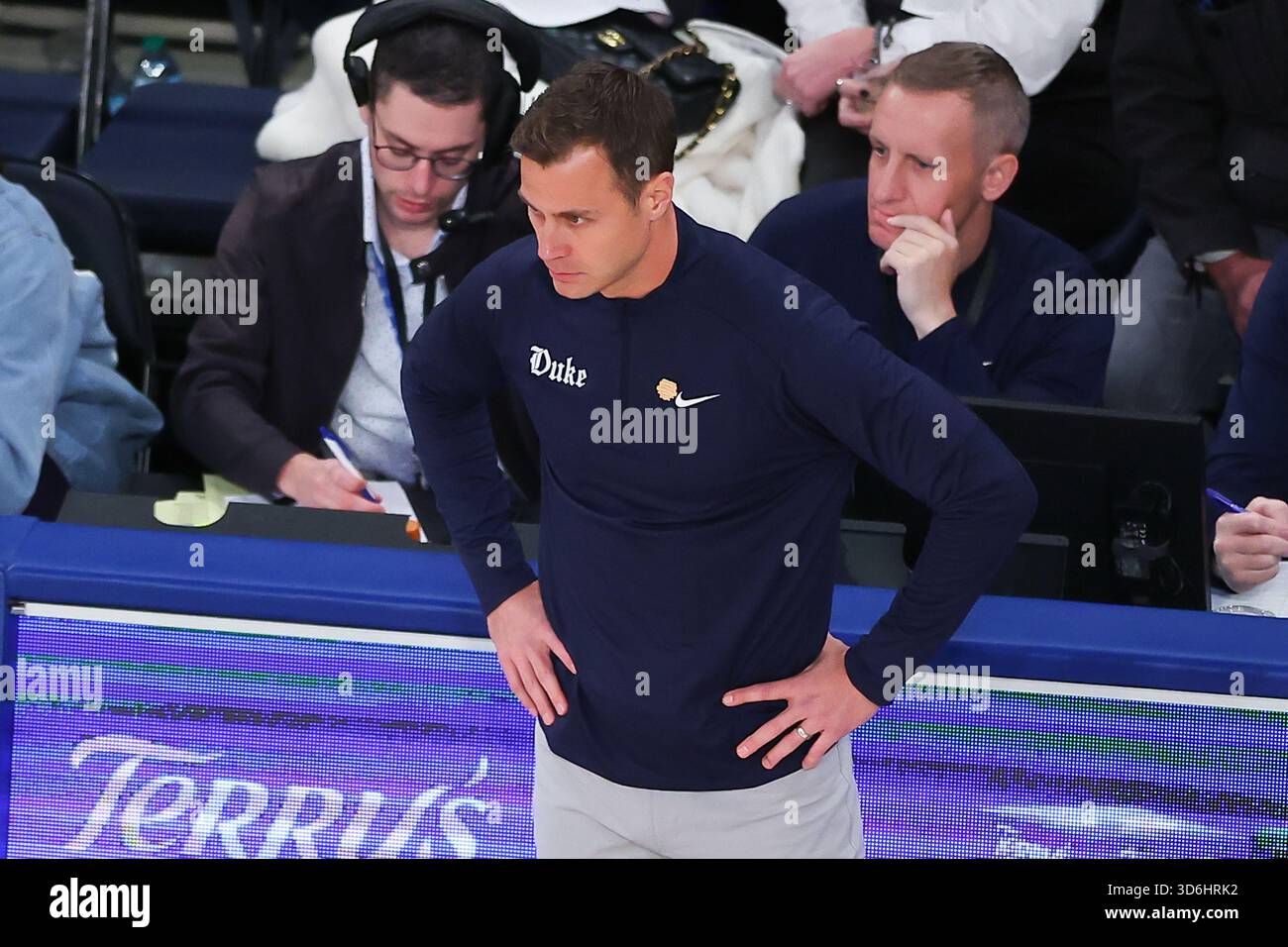 NEW YORK, NY - NOVEMBER 18: Jon Scheyer of the Duke Blue Devils during ...