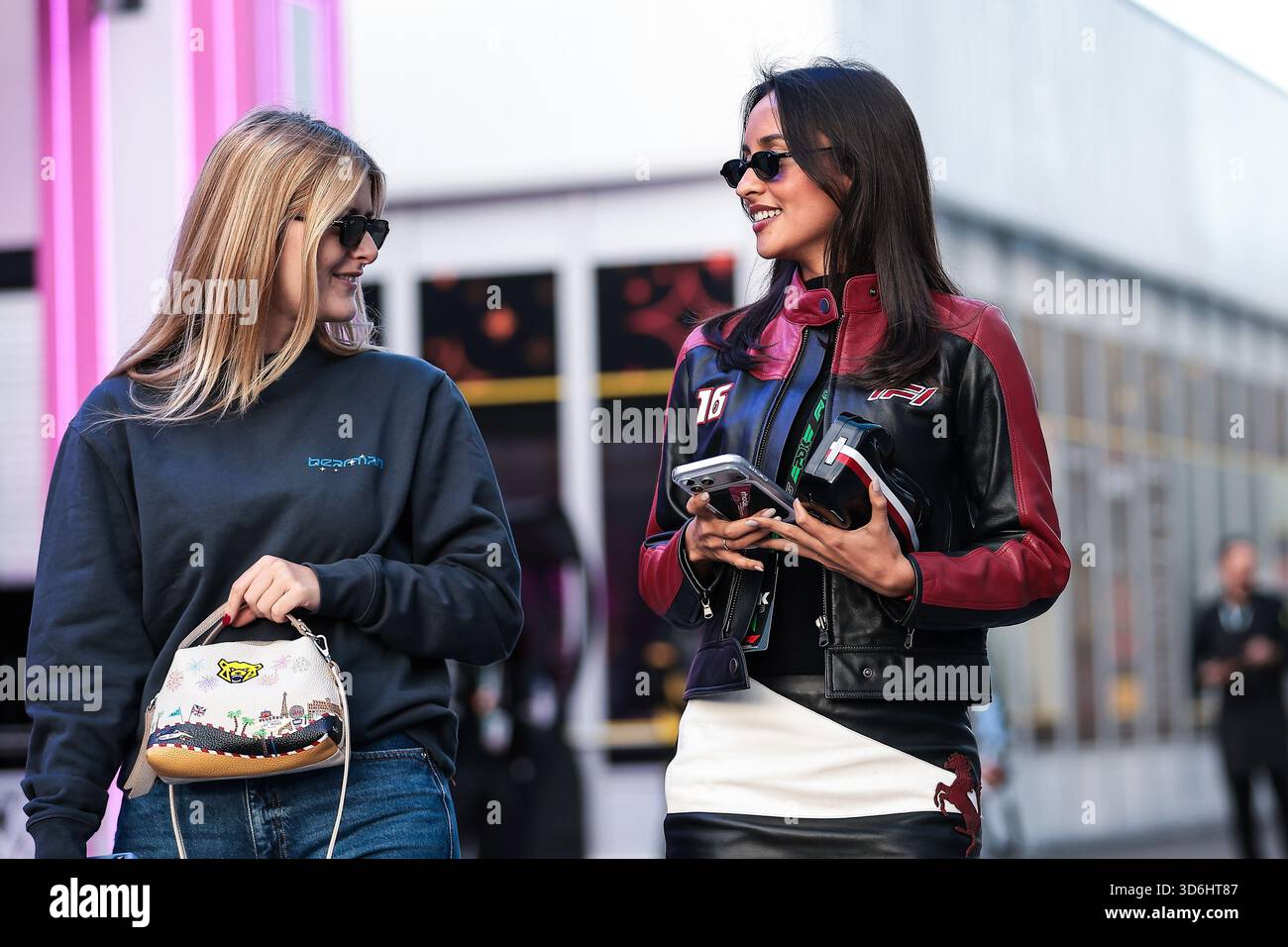 Paradise, Etats Unis. 21st Nov, 2025. Alexandra Saint Mleux, girlfriend ...