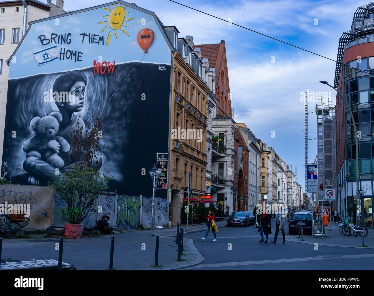 “Bring Them Home Now” - Gaza mural on Oranienburger Straße, Berlin ...