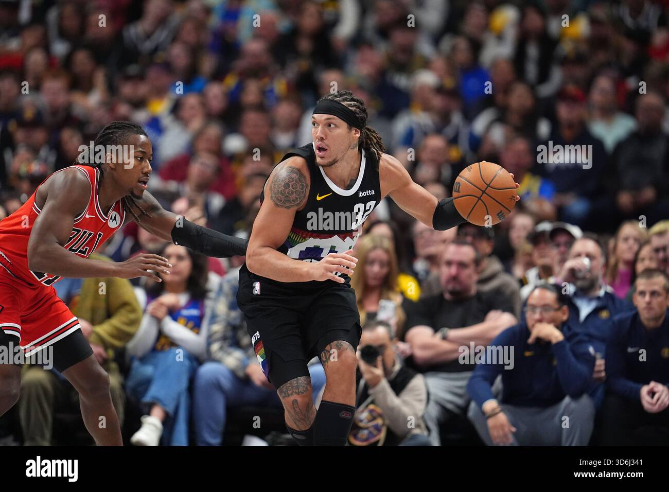 Denver Nuggets forward Aaron Gordon (32) and Chicago Bulls guard Ayo ...