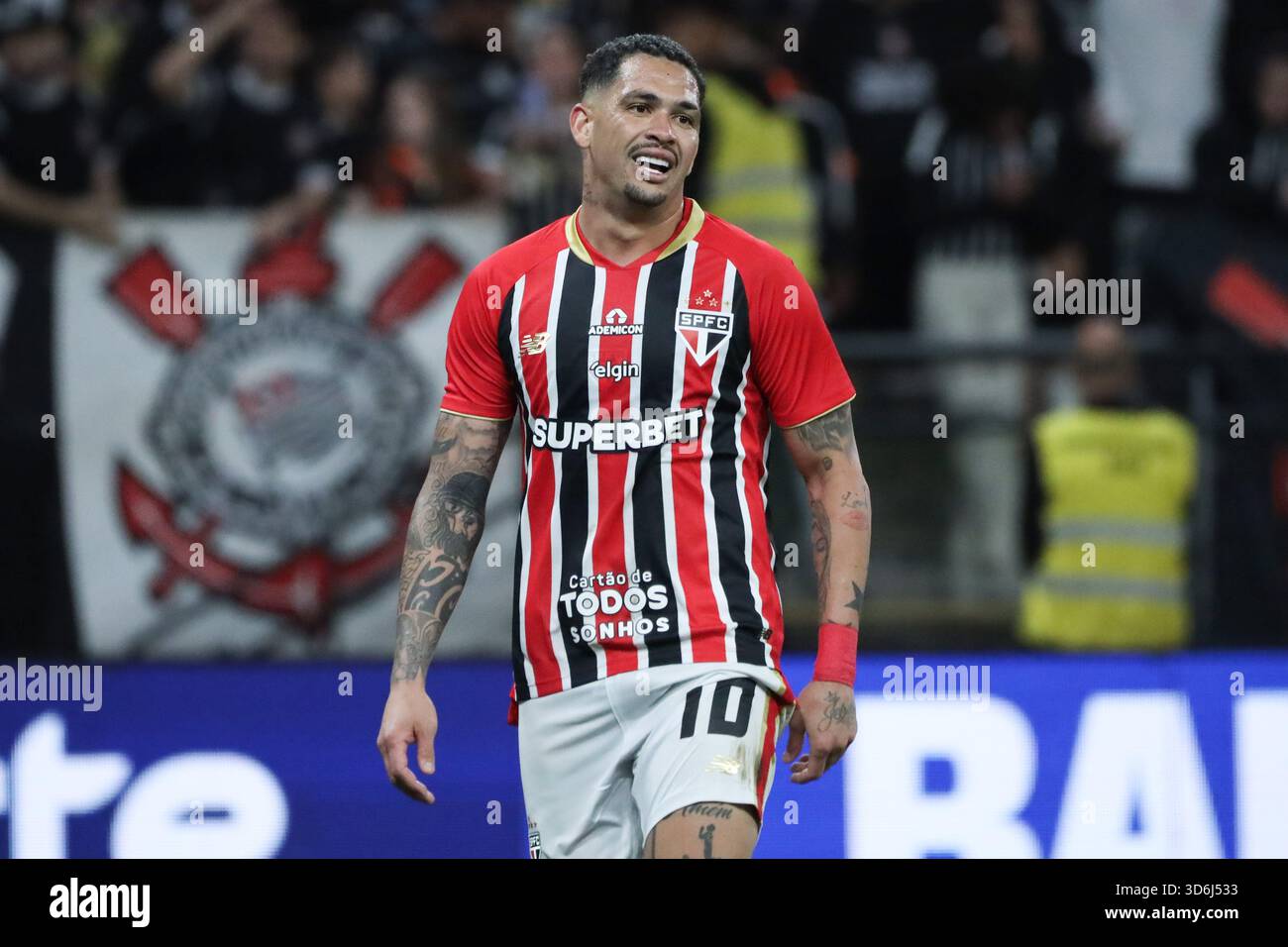 Luciano of São Paulo during the match against Corinthians for the 34th ...