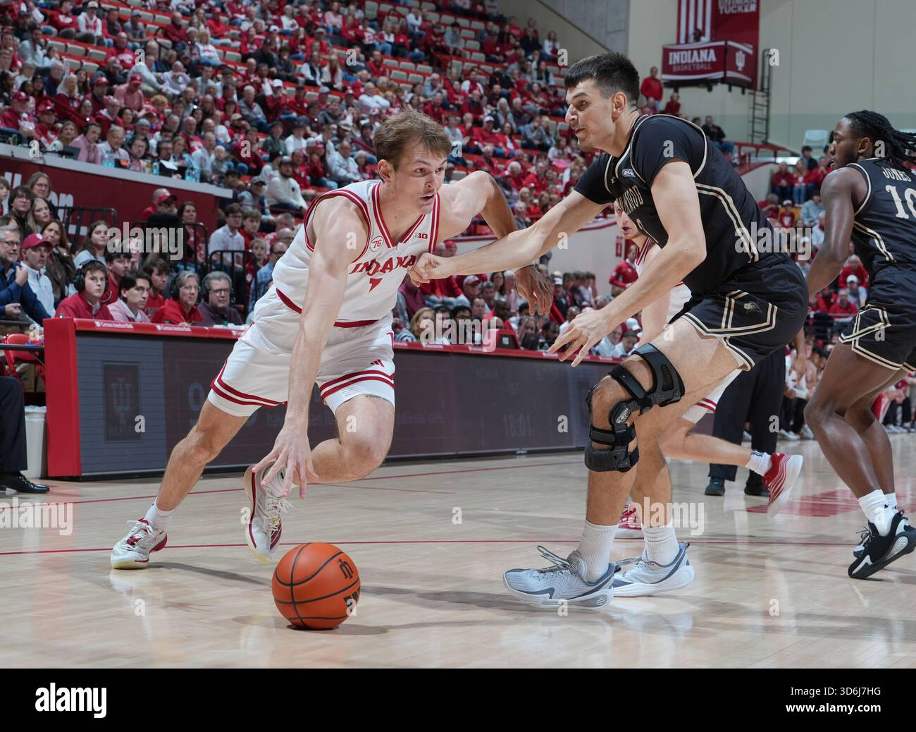 BLOOMINGTON, IN - NOVEMBER 20: Indiana Hoosiers forward Reed Bailey (1 ...