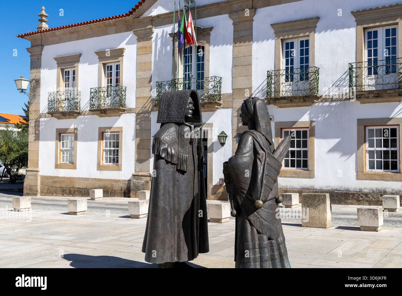 Mirandesas land costumes hi-res stock photography and images - Alamy