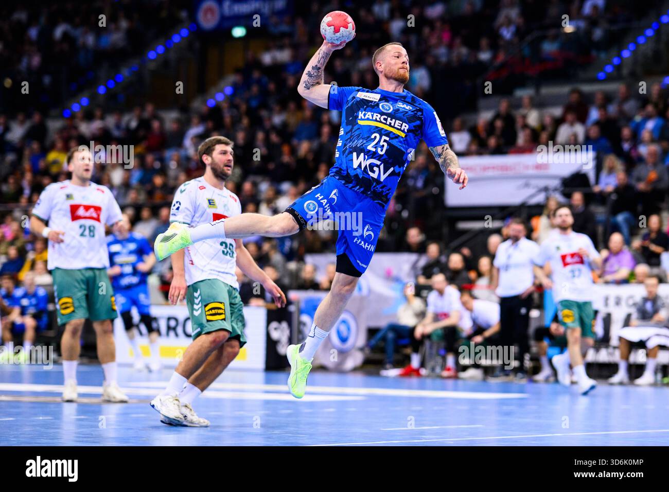 Stuttgart, Germany. 20th Nov, 2025. Handball: 1st Bundesliga, men, 2025 ...